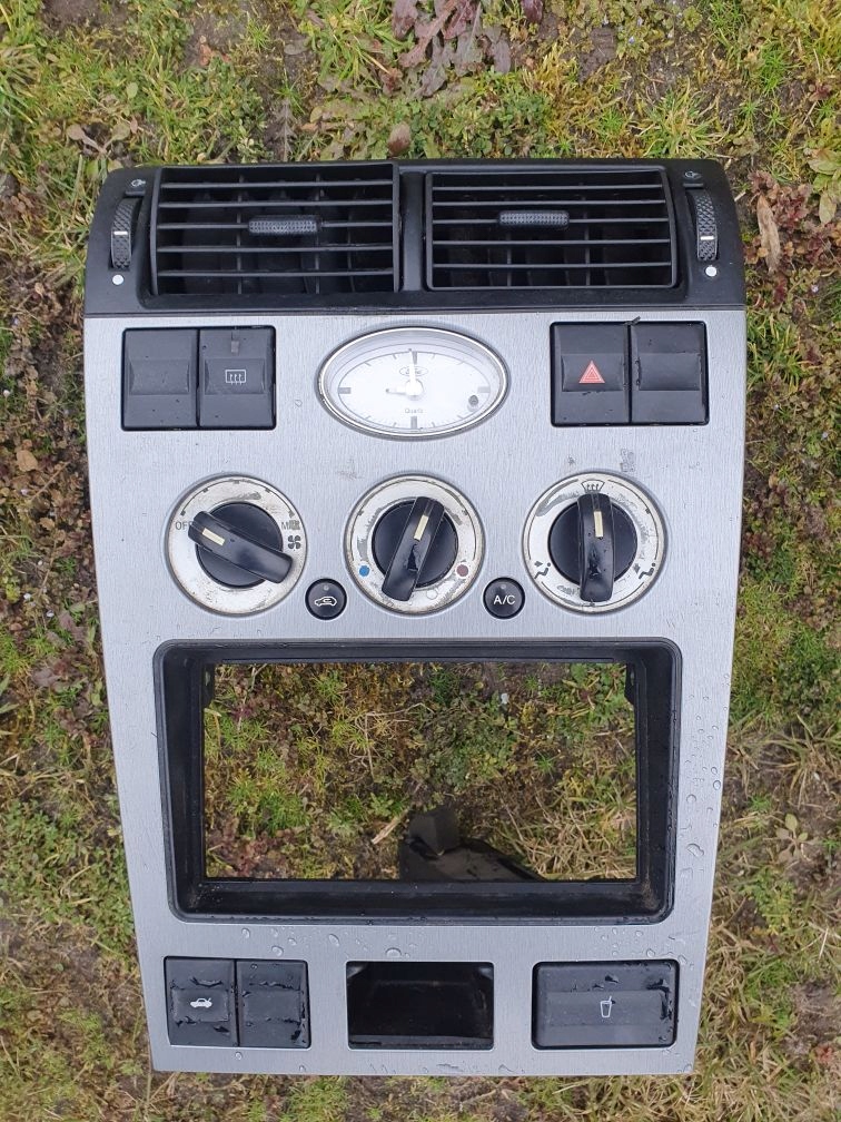 Panel nawiewu ramka MANUAL Ford Mondeo mk3 - 13374578348 - oficjalne ...