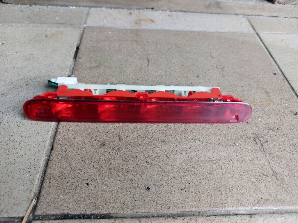 LAMPA ŚWIATŁO STOP KLAPA HYUNDAI i20 1.4 CRDI - 13982689797 - oficjalne ...
