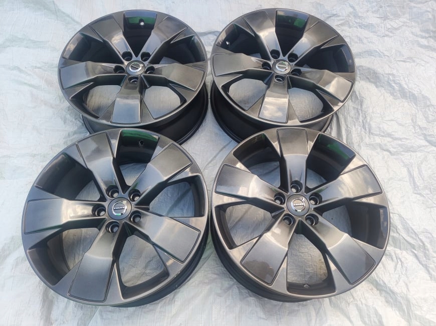 Felgi 18 cali Volvo XC40 II XC60 II XC70 XC90 - 12352420038 - oficjalne ...