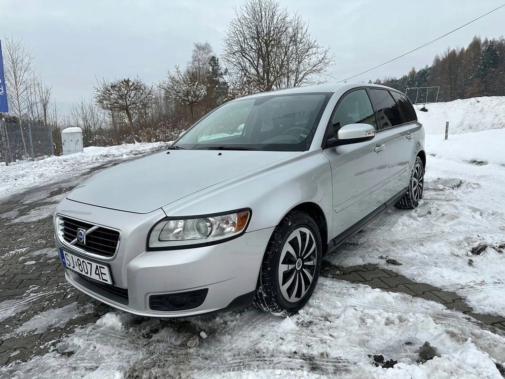 Volvo V50 LIFT 2008r 2.0d 136ps zarejestrowany - 14701772568 - oficjalne archiwum Allegro