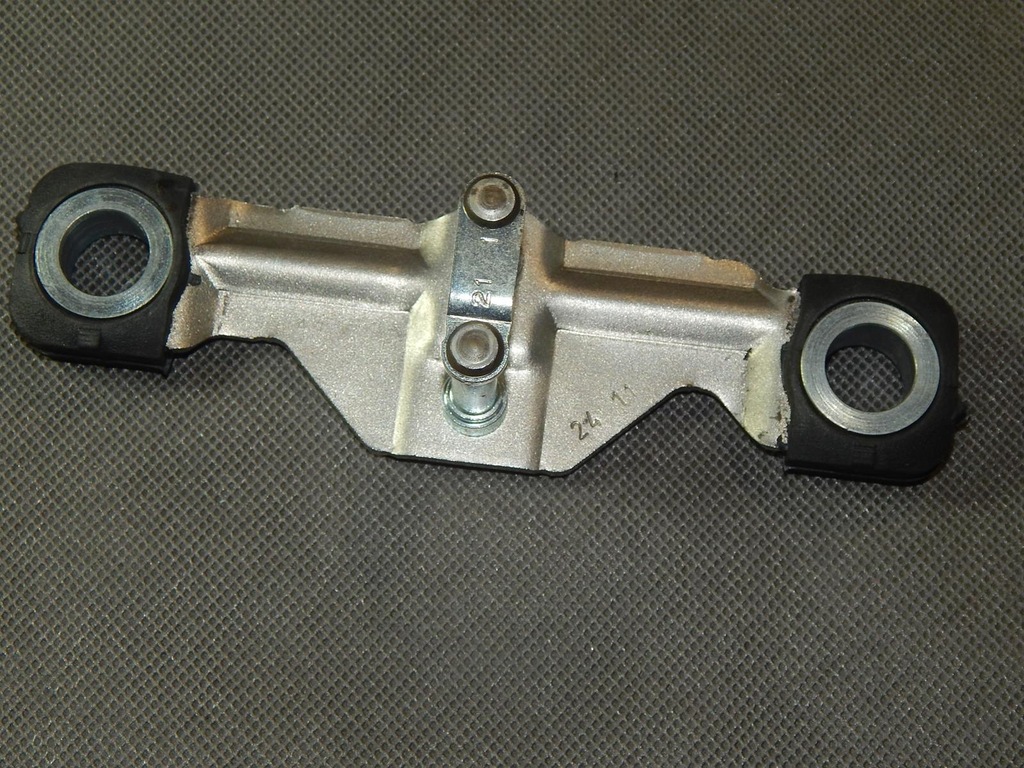 AUDI Q3 8U RYGIEL ZAMKA KLAPY TYŁ 8P4827507A - 7164793684 - oficjalne ...