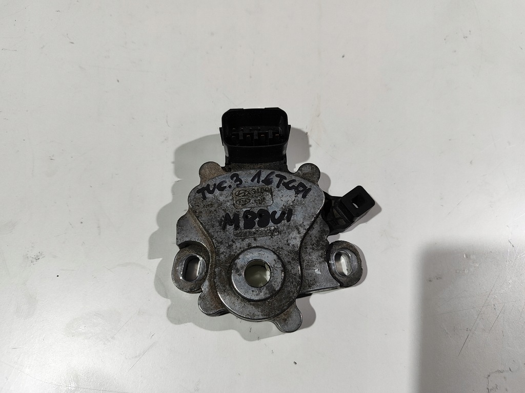 KIA HYUNDAI TUCSON III STEROWNIK CZUJNIK WYBIERAKA SKRZYNI M88U 42700 ...