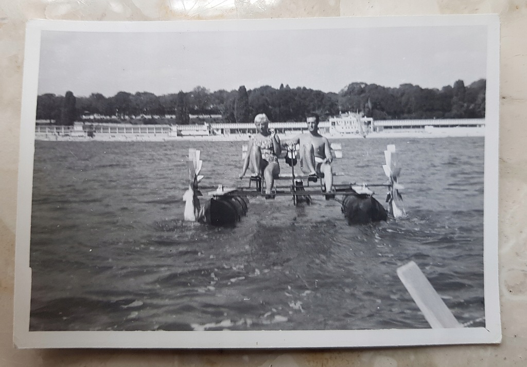 stare zdjęcie PRL rower wodny 6cm x 9cm - 12772208344 - oficjalne ...