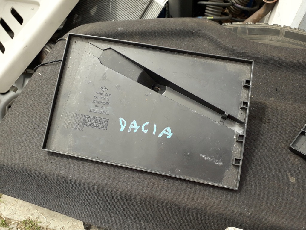 PODSTAWA POD AKUMULATOR DACIA DUSTER 09-13 - 8314172113 - oficjalne ... PODSTAWA POD AKUMULATOR DACIA DUSTER 09-13 - 8314172113 - oficjalne ...