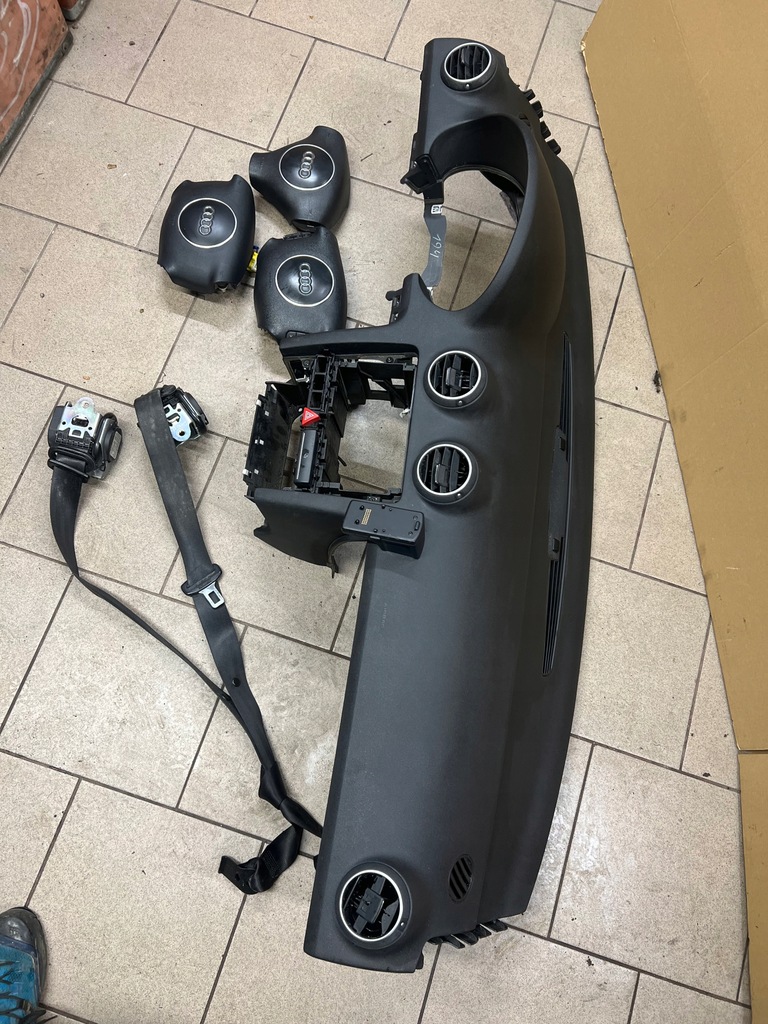 Deska kokpit konsola oryginał Audi A3 8p - 13308837078 - oficjalne archiwum Allegro