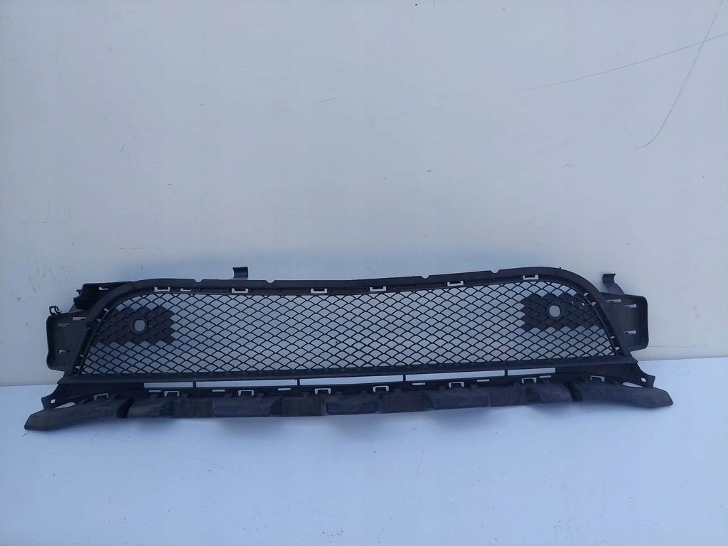 MERCEDES CLA 117 AMG KRATKA ATRAPA ŚRODKOWA - 13873025298 - oficjalne ...