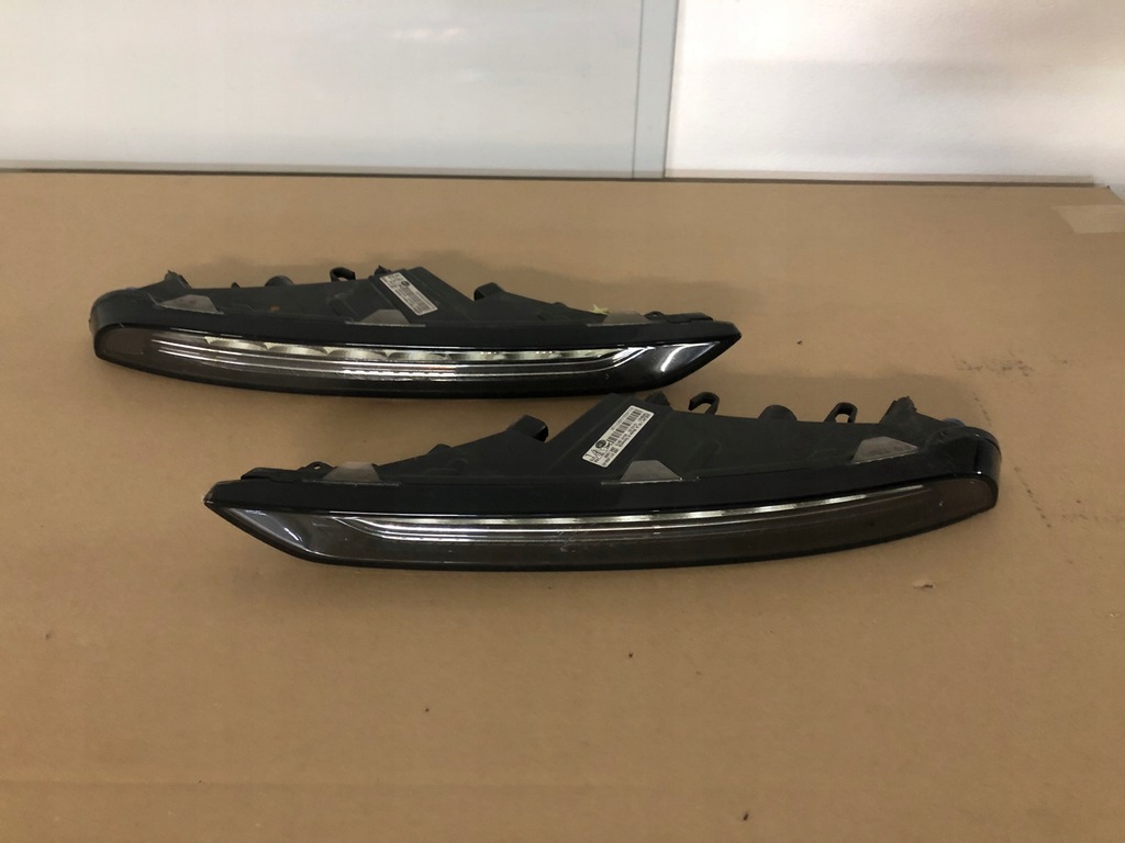 PORSCHE MACAN HALOGEN LED DRL LEWY + PRAWY KOMPLET - 12378687590 ...