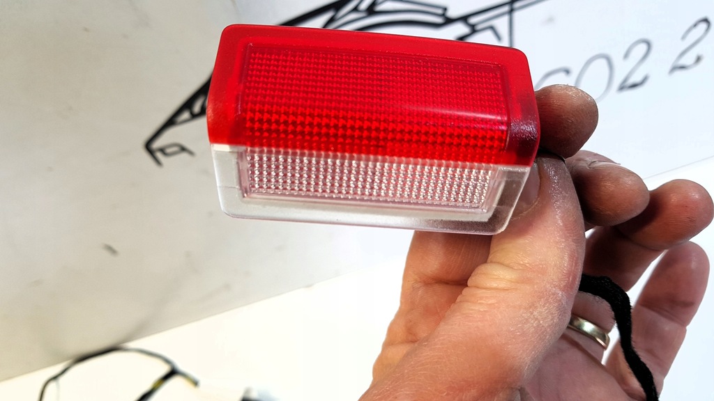 MERCEDES W246 W212 W204 W205 LAMPKA DOLNA DRZWI 0028201901 A0028201901 ...