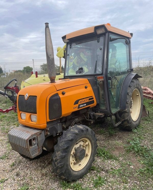 Renault 130 Ciagnik sadowniczy - 12833089132 - oficjalne archiwum Allegro