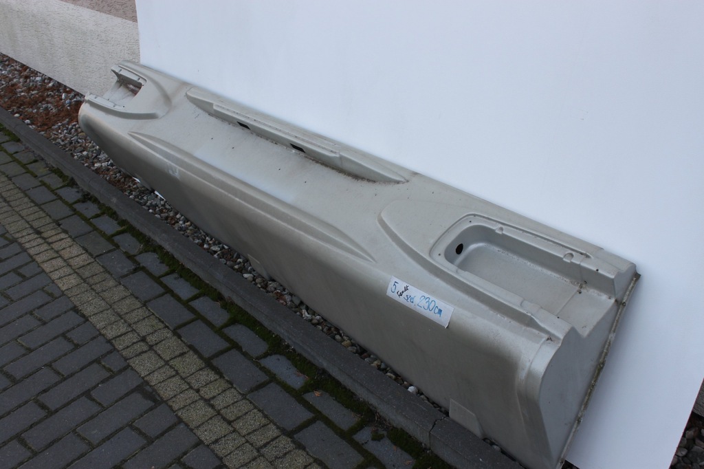 Zderzak do kempingu Fendt 230cm używany napęknięty - 12753582079 ...