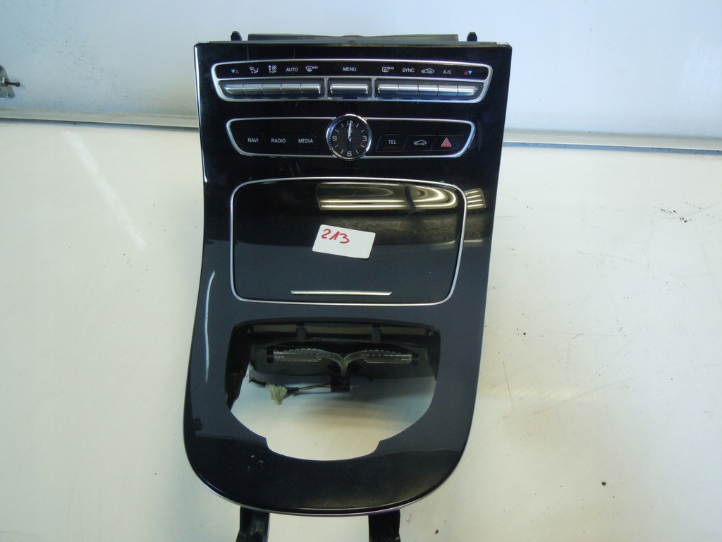 W213 PANEL ŚRODKOWY KONSOLI TUNEL ZEGAREK KOMPLET - 9217819090 ...