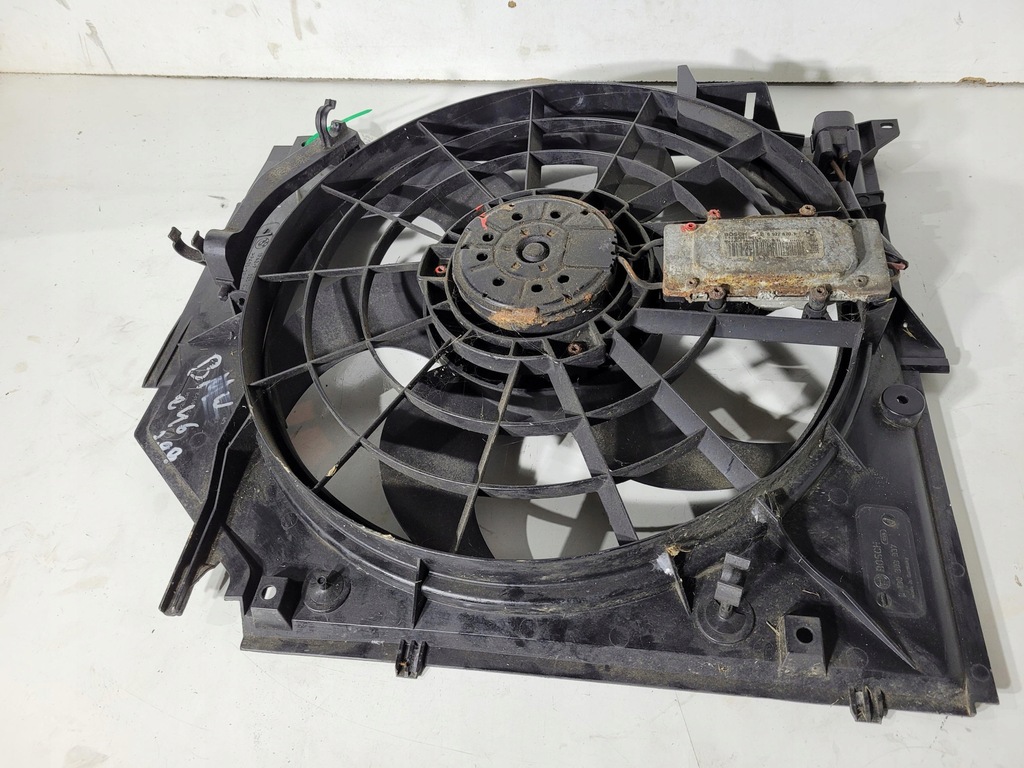 WENTYLATOR CHLODNICY KLIMY WODY 320I E46 N46B20A - 13739084720 ...