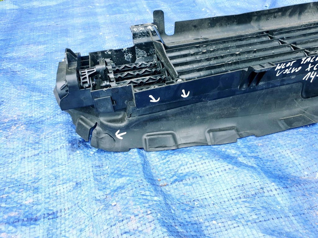 VOLVO XC40 2014- WLOT ŻALUZJA 31455422 - 8592117791 - oficjalne ...