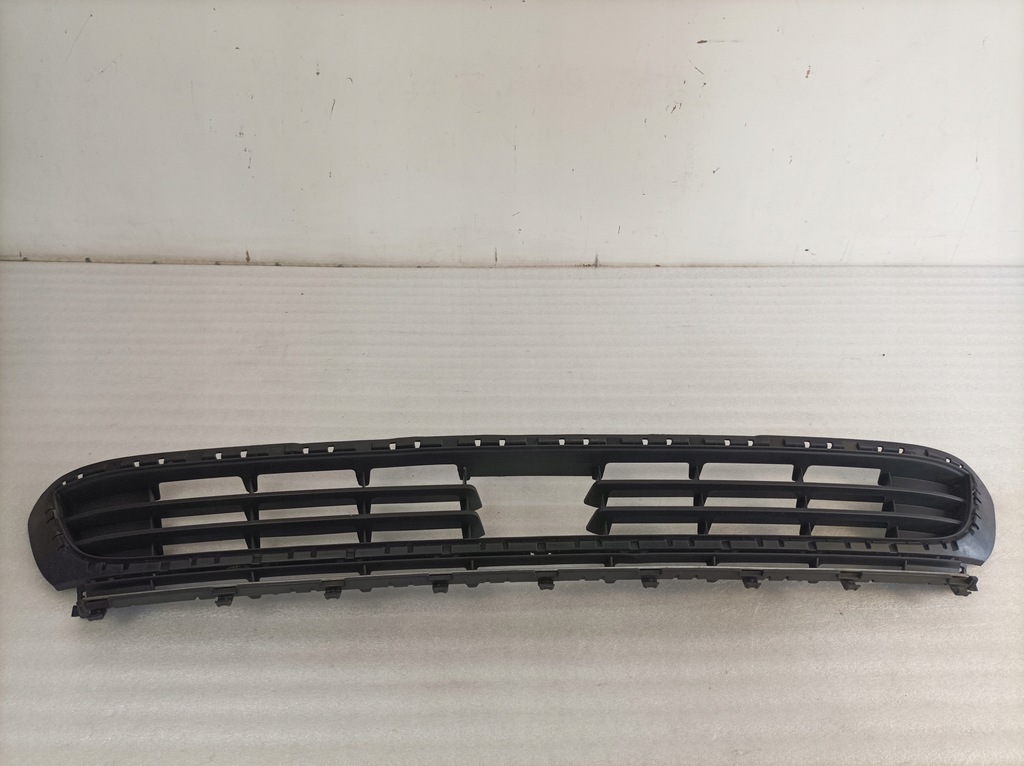 VW GOLF VII LIFT KRATKA ZDERZAKA PRZÓD 5G0853677E - 13377536588 ...