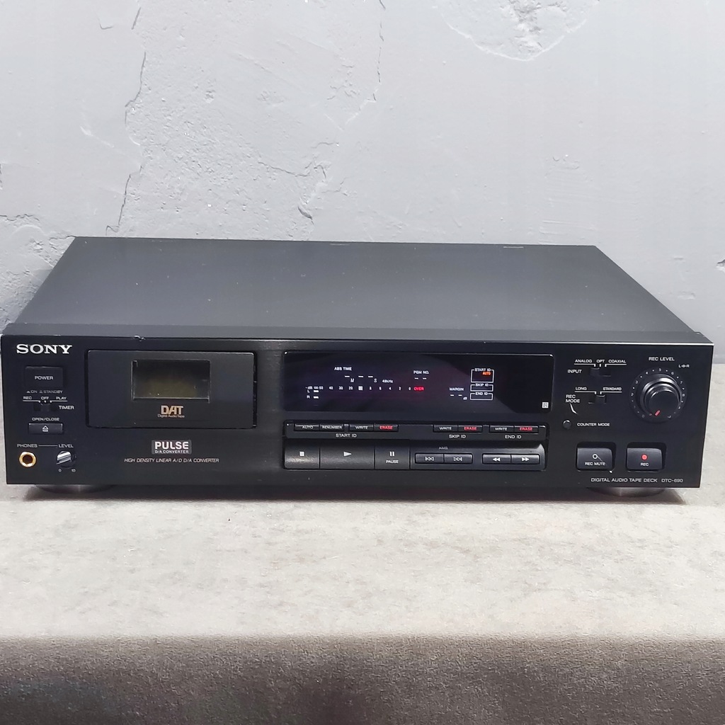 Magnetofon Digital Audio Tape DAT SONY DTC-690 uszkodzony - 17355718914 - oficjalne archiwum Allegro