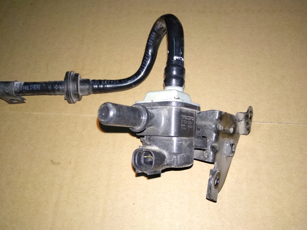 VOLVO S60 XC60 15r ZAWÓR PODCIŚNIENIA T5 31321694 - 7731779978 ...