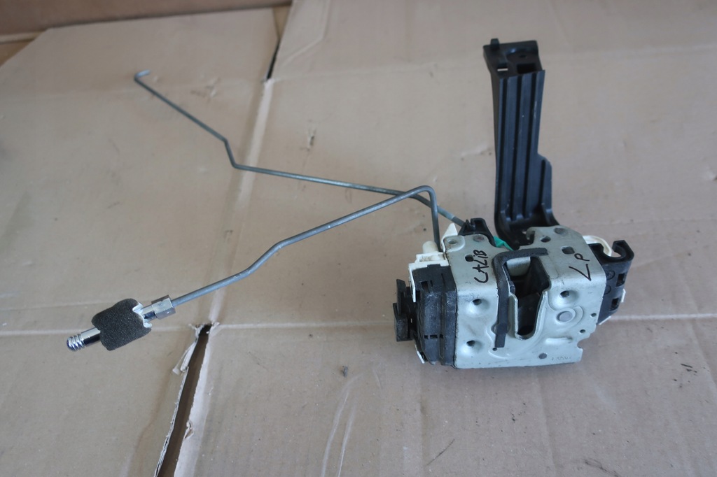 DODGE CALIBER ZAMEK DRZWI LEWY PRZÓD 06-11 EUROPA - 13737325278 - oficjalne archiwum Allegro