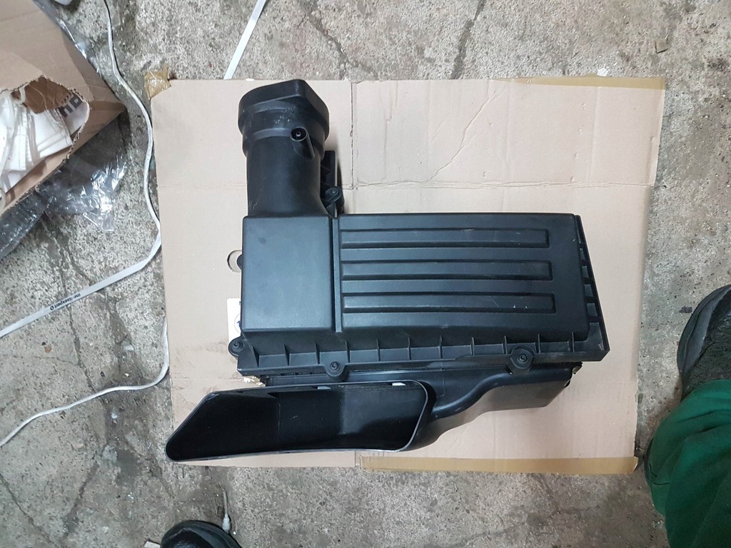 Obudowa filtra powietrza VW 7.SB 7N0 129 601 - 13506763377 - oficjalne archiwum Allegro