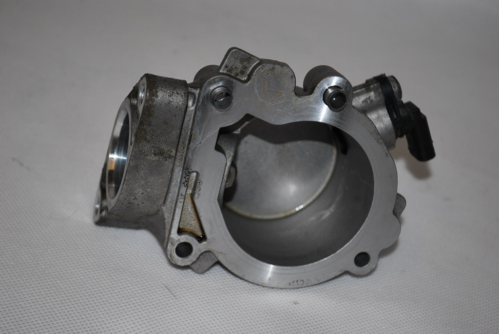 Obudowa pompy paliwa Audi A4 A5 A6 VW 06E103535A - 6986513601 ...