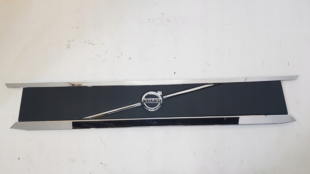 GRILL GÓRNY MASKI ATRAPA KABINY VOLVO FH4 21941702 - 8763550391 ...