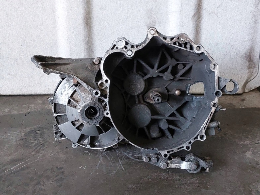 SKRZYNIA BIEGÓW VOLVO 850 2.5 TDI S70 V70 S80 - 12843230540 - oficjalne archiwum Allegro