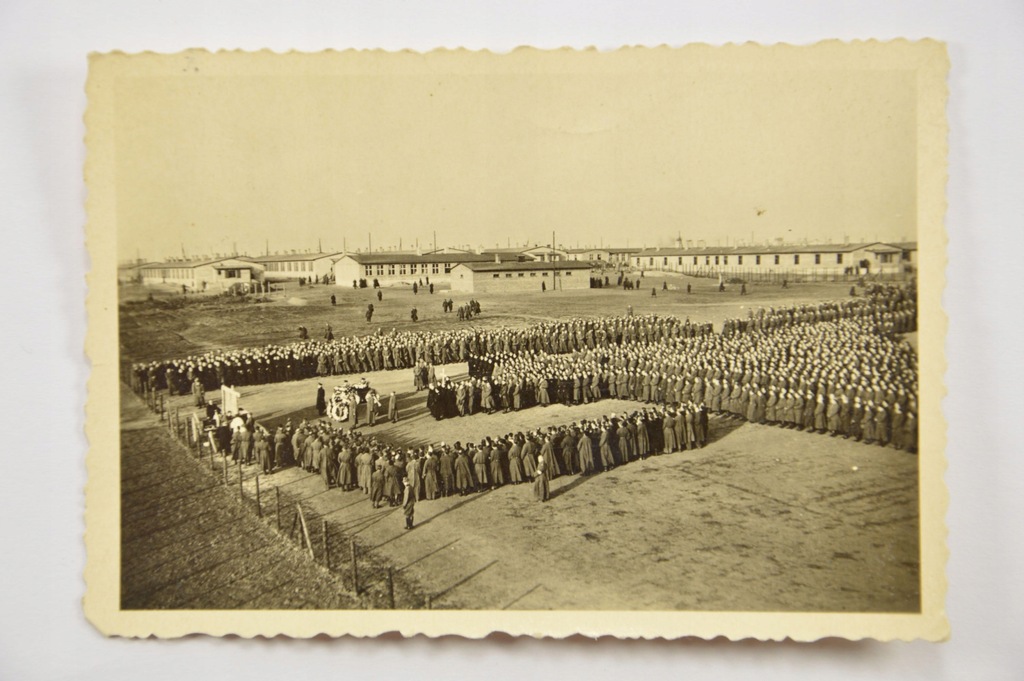 UROCZYSTY POGRZEB OBÓZ JENIECKI OFLAG II-C WOLDENBERG DOBIEGNIEW ...