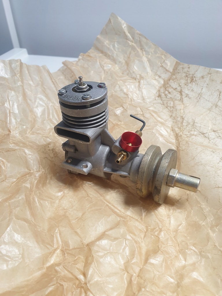 Silnik spalinowy modelarski Meteor 2.5 - 13184422149 - oficjalne archiwum Allegro