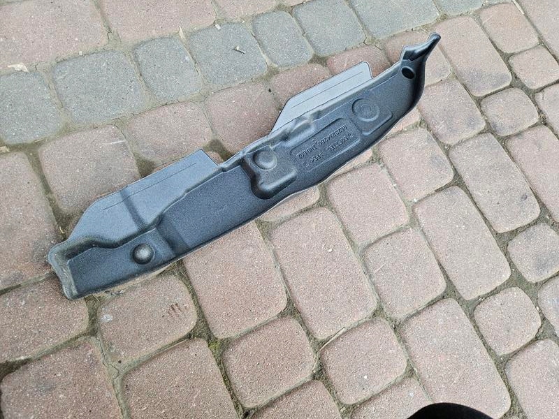 Wygłuszenie absorber błotnika lewy pianka Opel Corsa F E-Corsa ...