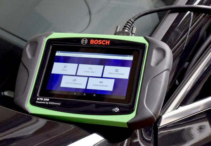 Tester diagnostyczny KTS 250 z programem stałym - 8001988137 ...