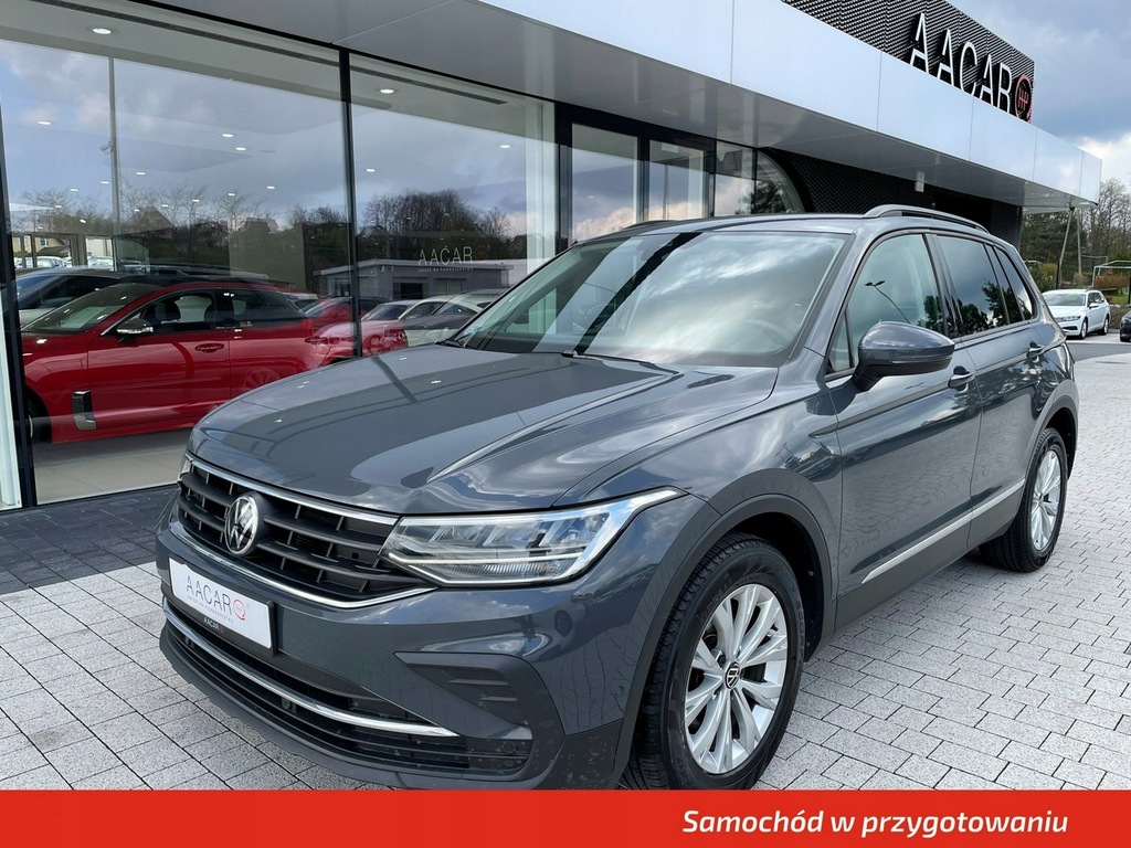 Volkswagen Tiguan LIFE , FV-23%, SalonPL, gw - 13629478561 - oficjalne archiwum Allegro