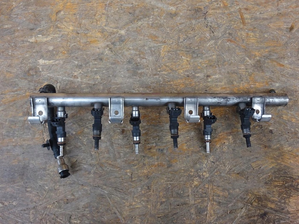 TT 8J R32 3.2 V6 LISTWA WTRYSKOWA WTRYSKIWACZE KPL - 13623549644 ...