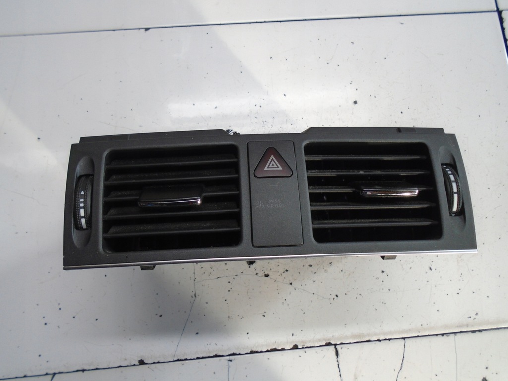 MERCEDES W204 KRATKA NAWIEWU A2048307454 - 11355595450 - oficjalne ...