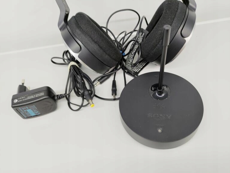 SŁUCHAWKI BEZPRZEWODOWE RADIOWE SONY MDR-RF810R - 11513504671 ...