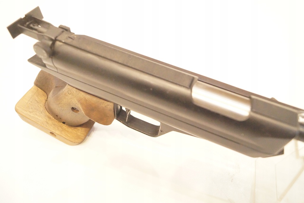 WIATRÓWKA PISTOLET FEINWERKBAU 80 FWB 80 PRAWY - 12045903984 ...