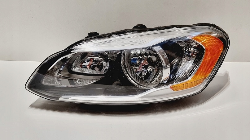 REFLEKTOR LEWY LAMPA VOLVO XC60 LIFT USA 31358113 - 12537611110 ...