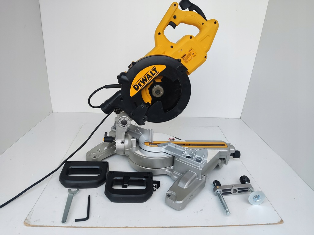PIŁA UKOŚNICA Dewalt DWS773 216mm 1300W 230V - 12447922719 - oficjalne ...