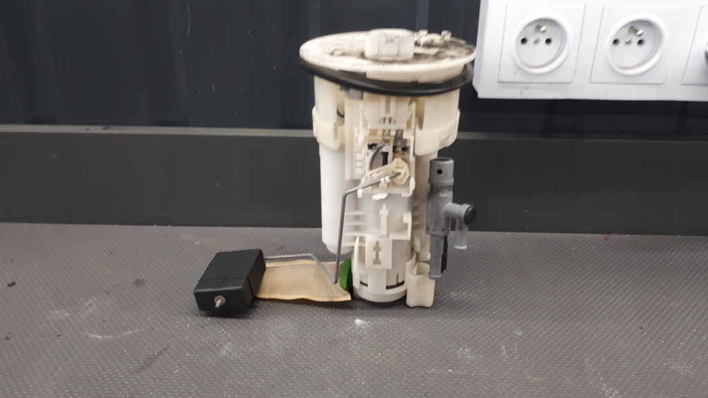 77020-22020 Pompa paliwa Lexus IS200 2.0B - 13024730580 - oficjalne ...