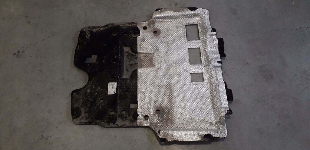 Płyta osłona pod silnik Peugeot 208 2008 II e-C4 Corsa F 9824226480 ...