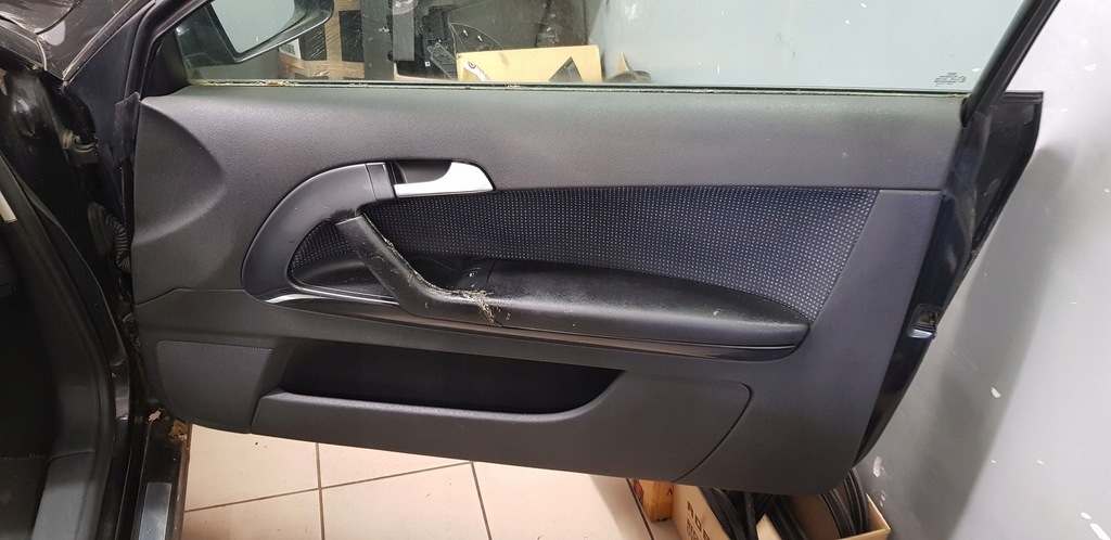 BOCZEK DRZWI TAPICERKA AUDI A3 8P WERSJA 3 DRZWI - 12212219337 - oficjalne archiwum Allegro