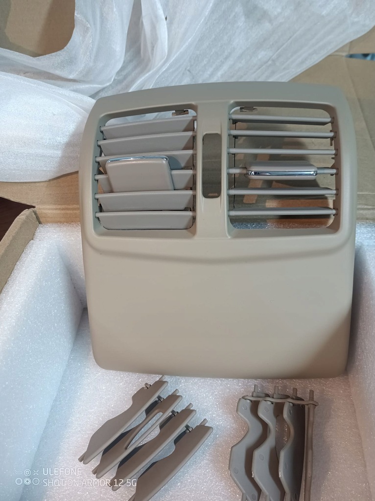 Kratka nawiewu tył Mercedes-Benz A2128300954 beige mandelbeige beżowa ...