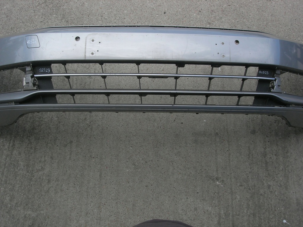 KRATKA ZDERZAKA ŚRODKOWA VW PASSAT B8 W-WA - 8696071304 - oficjalne archiwum Allegro