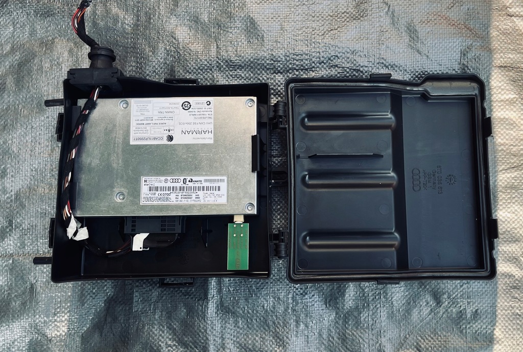 AUDI A4 B8 A5 MODUŁ STEROWNIK BLUETOOTH OBUDOWA - 12662418398 - oficjalne archiwum Allegro