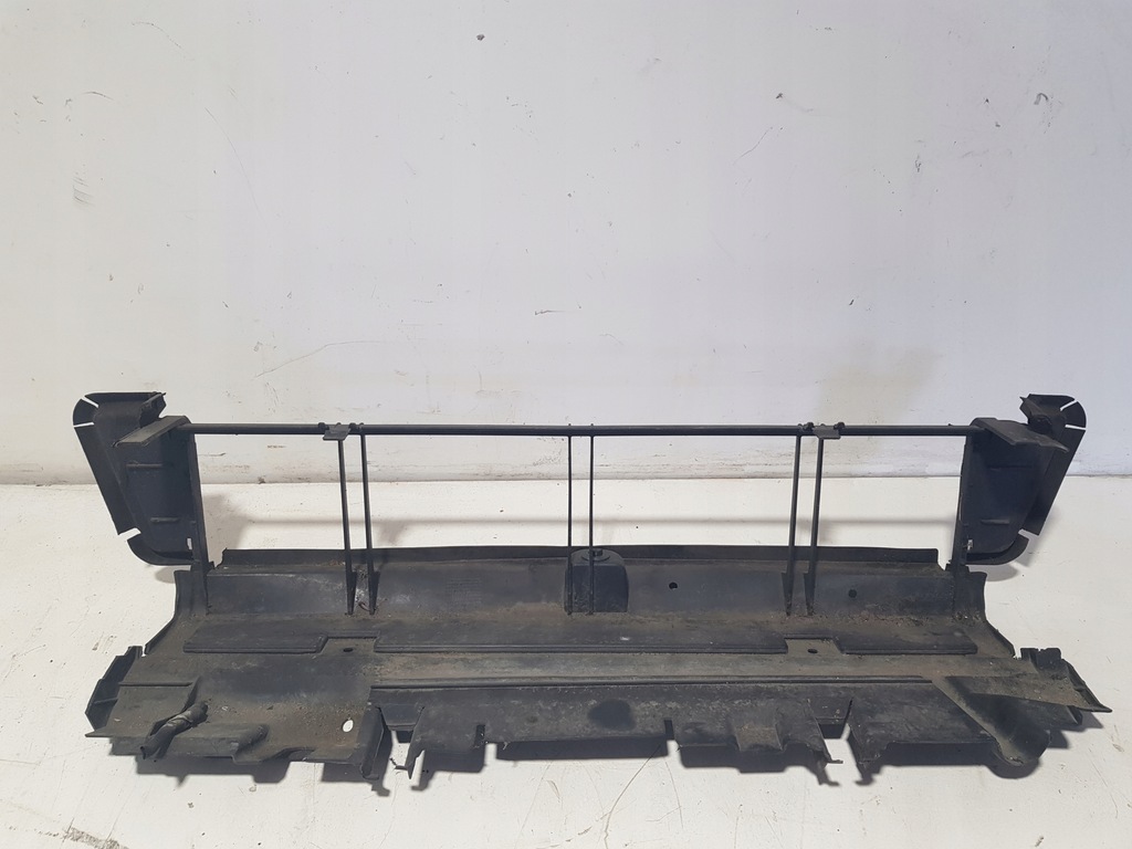 KIEROWNICA POWIETRZA MERCEDES W204 W212 2125050230 - 12601420703 ...