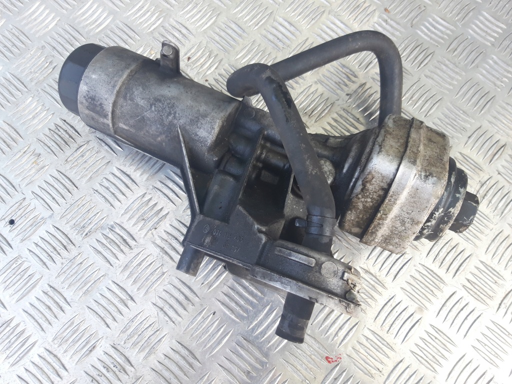 VW CRAFTER 2.5 TDI PODSTAWA FILTRA OLEJU CHŁODNICA - 8235884378 ...