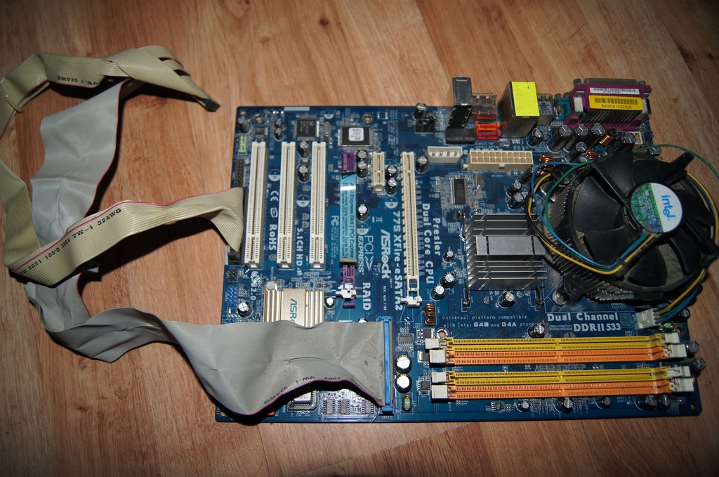 Płyta główna 775 Xfire-eSata 2 AsRock Presler CPU - 7160373519 ...