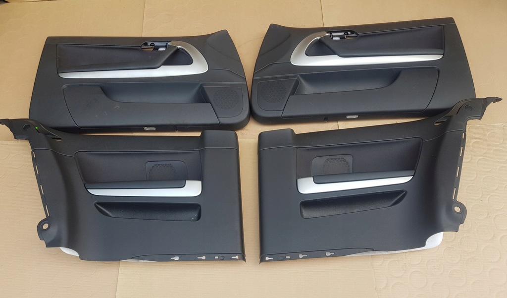 AUDI A3 8P 3D BOCZKI DRZWI TAPICERKA KOMPLET - 12681713245 - oficjalne archiwum Allegro