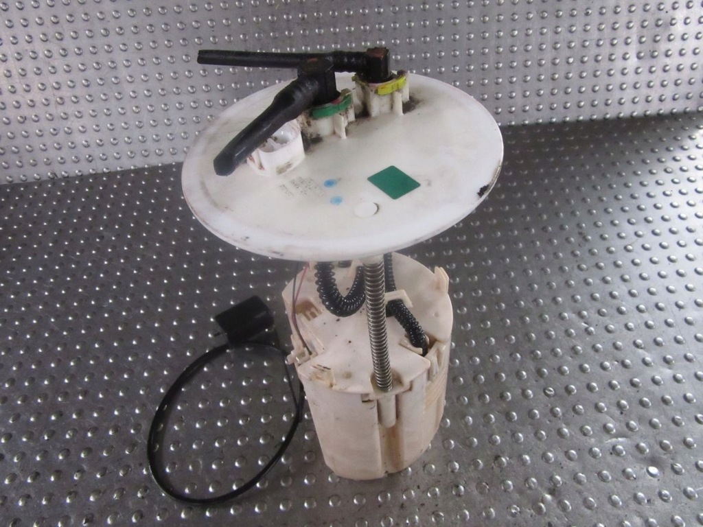 TOYOTA HILUX VII 2012 2.5D POMPKA PALIWA + PŁYWAK - 15431656625 ...