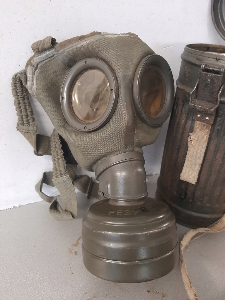 Niemiecka Maska Przeciw Gazowa Puszka Wehrmacht - 14299906108 - oficjalne archiwum Allegro