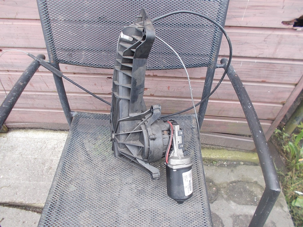 Siłownik drzwi przesuwnych A4477603300 Vito W447 - 12796845031 ...