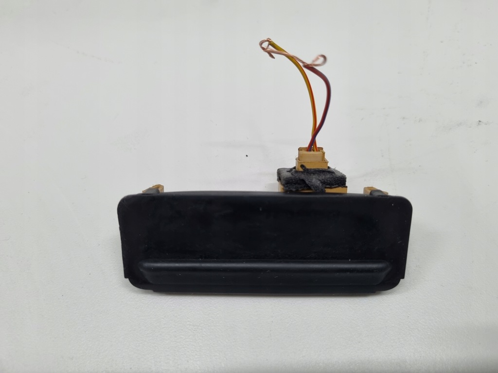 MIKROSTYK KLAMKA TYLNEJ KLAPY BAGAŻNIKA LEWY AUDI A3 8L A4 B5 LIFT - 14540675305 - oficjalne ...